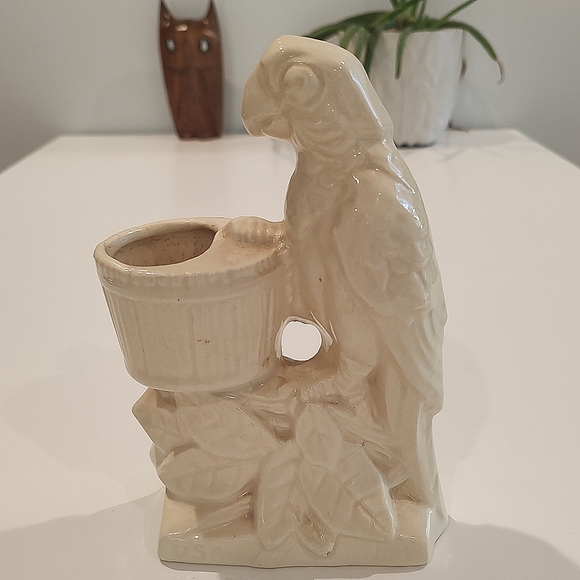 Mccoy | Accents | Mccoy Pottery Vintage Parrot Planter Statue Cream ...